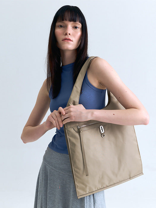 Toque Cabin Crew Slim Shoulder L (Toque Cabin Crew Slim Shoulder Large – ETA SEOUL